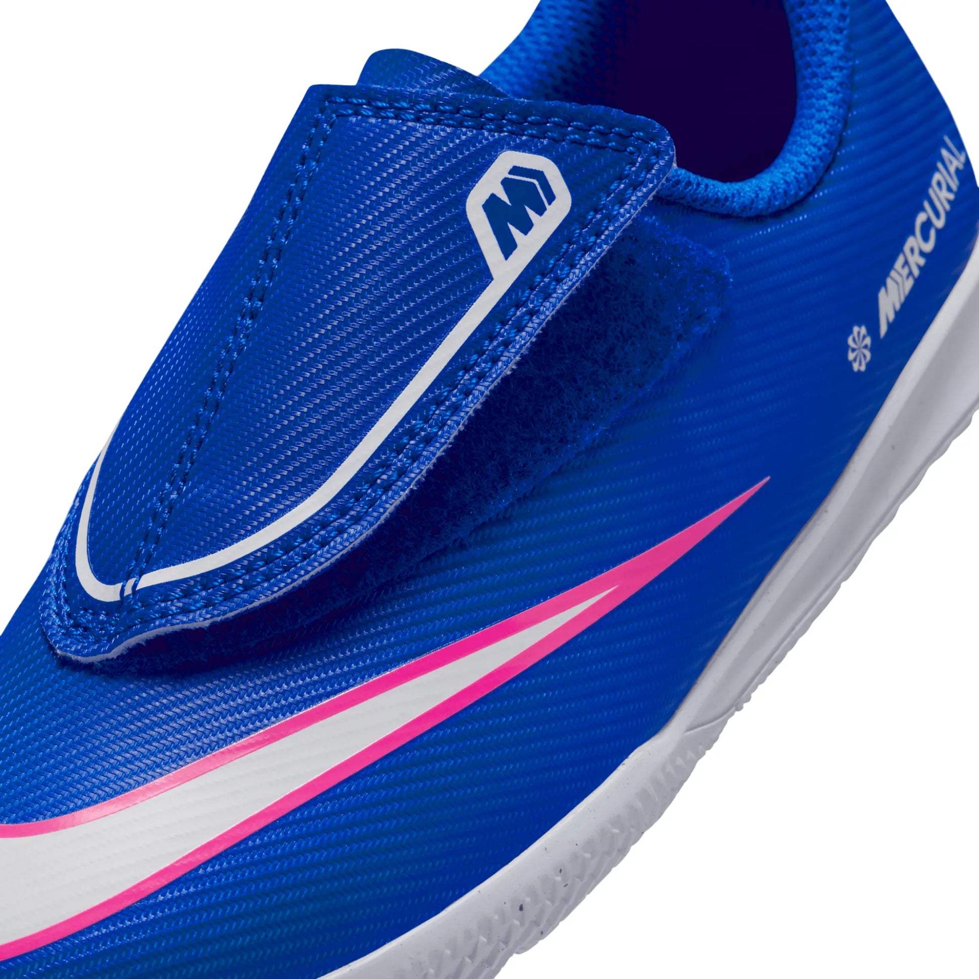 Nike Mercurial Vapor 16 Club Junior Indoor Soccer Shoes | Evangelista ...